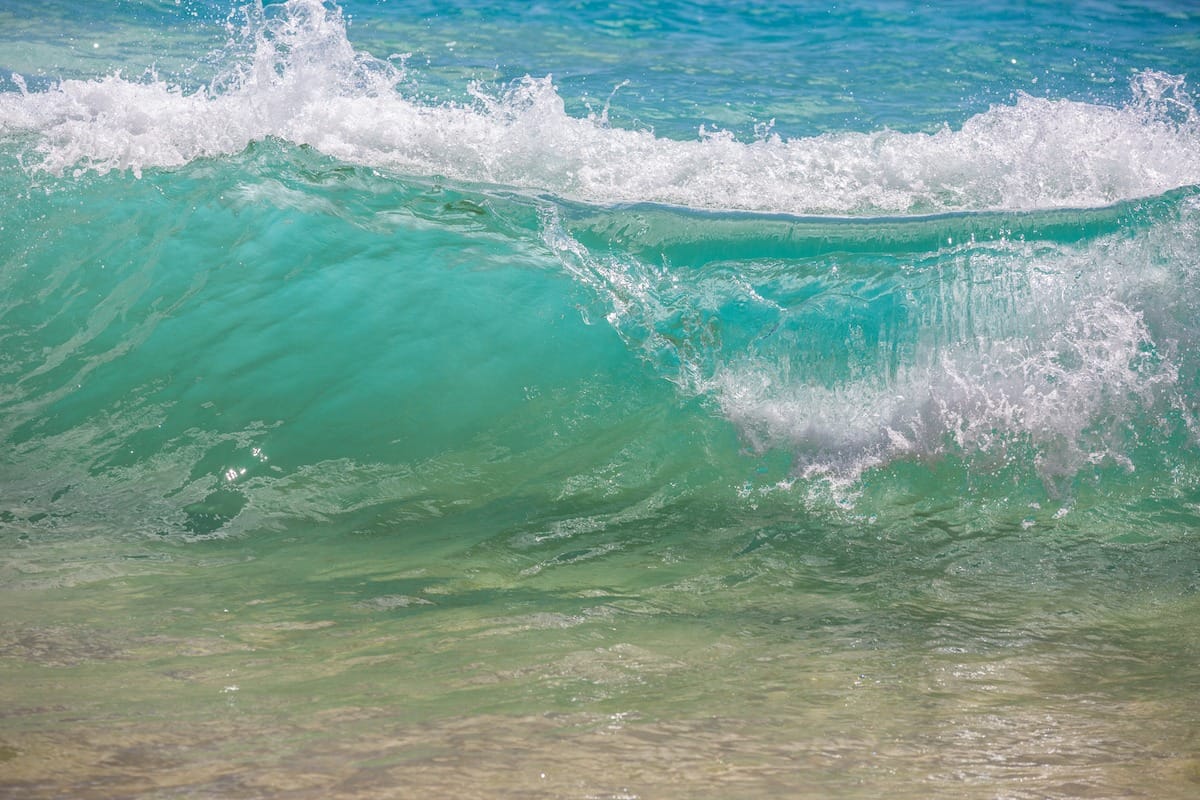 Surf! Hawaiian Words for Waves - Local Getaways Hawaii